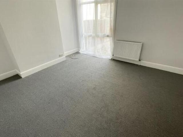 1 bedroom flat for rent in Surbiton Avenue, Southend on Sea, SS1