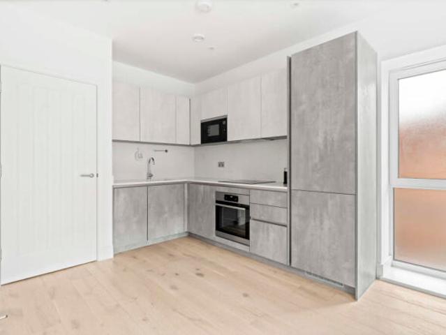 1 bedroom flat for rent in Surrey Row, London, SE1