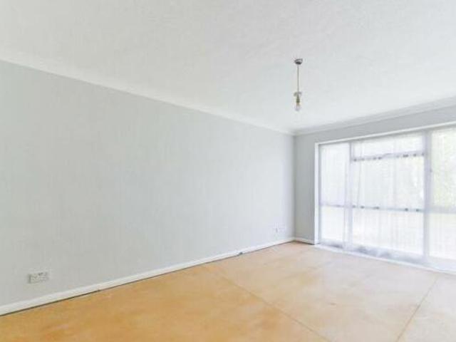 1 Bedroom Flat For Rent In Sutton