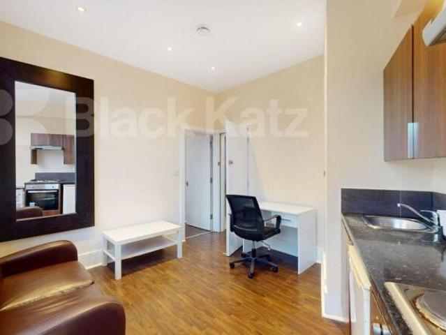 1 bedroom flat for rent in Sutherland Avenue, Maida Vale W9