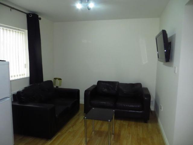 1 bedroom Flat for rent On Lewis Drive, Fenham, Newcastle Upon Tyne, Tyne and Wear, NE4 9HE £750.00 pcm Available Now