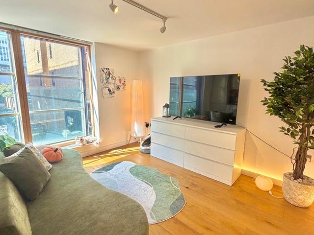 1 bedroom flat Furnished