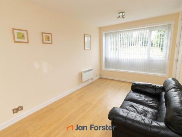 1 Bedroom Flat Ground Floor