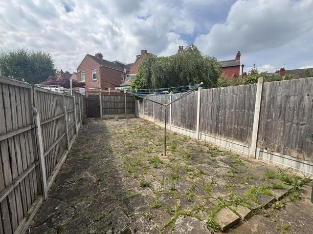 1 bedroom flat ground floor to rent