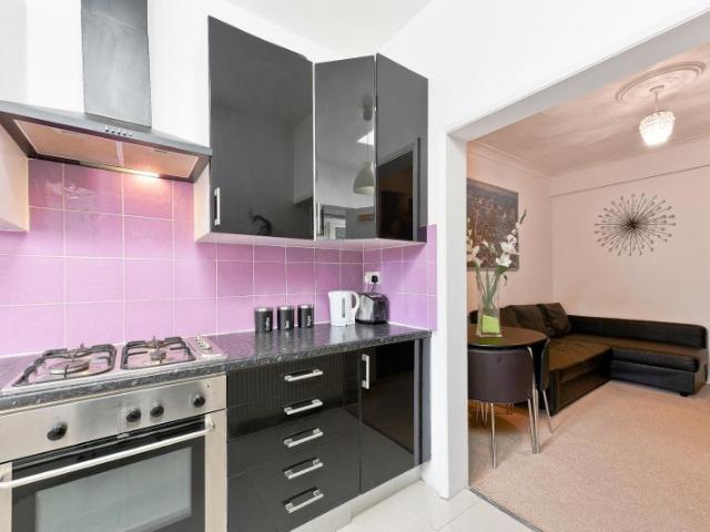 1 Bedroom Flat Ilford Ready