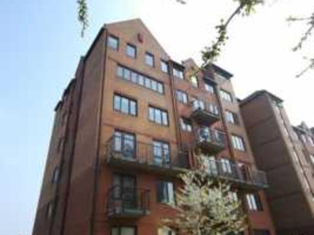 1 bedroom flat in Amsterdam Road, London, E14 1 bed #2385589