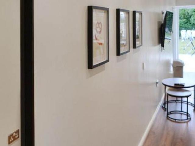 1 bedroom flat in Bromley