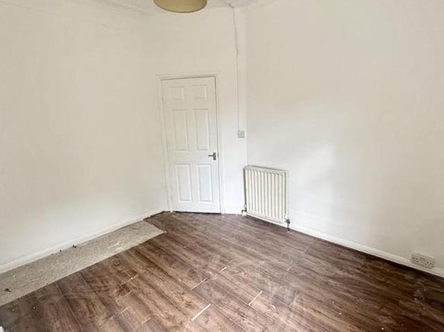 1 bedroom flat in Croydon