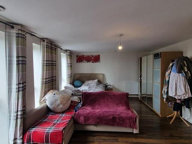 1 bedroom flat in Croydon