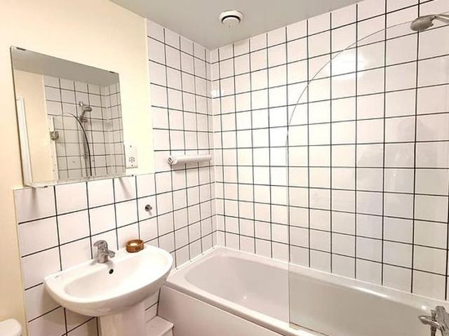 1 bedroom flat in Croydon