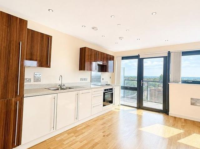 1 bedroom flat in Enfield