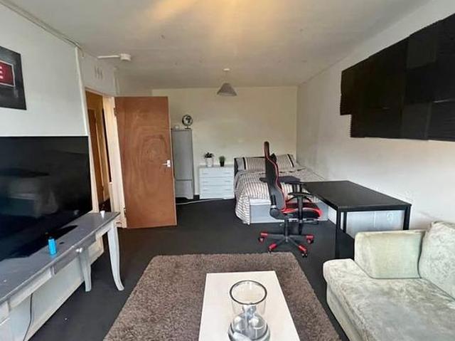1 bedroom flat in Glasgow
