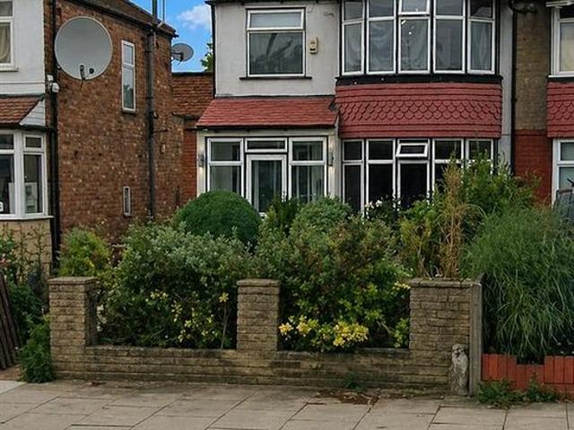 1 bedroom flat in Greenford