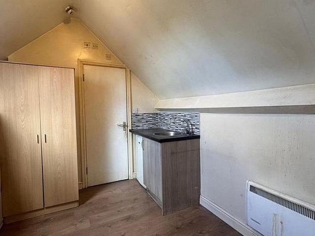 1 bedroom flat in Greenford