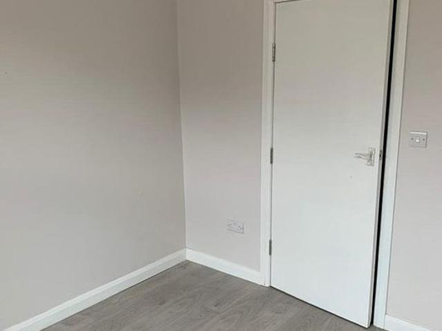 1 bedroom flat in Harrow