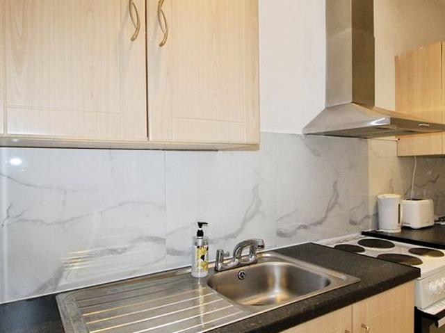 1 bedroom flat in Harrow