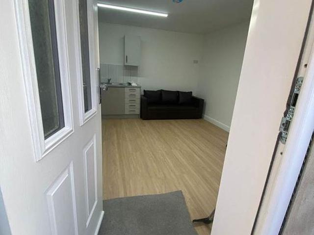 1 bedroom flat in Ilford