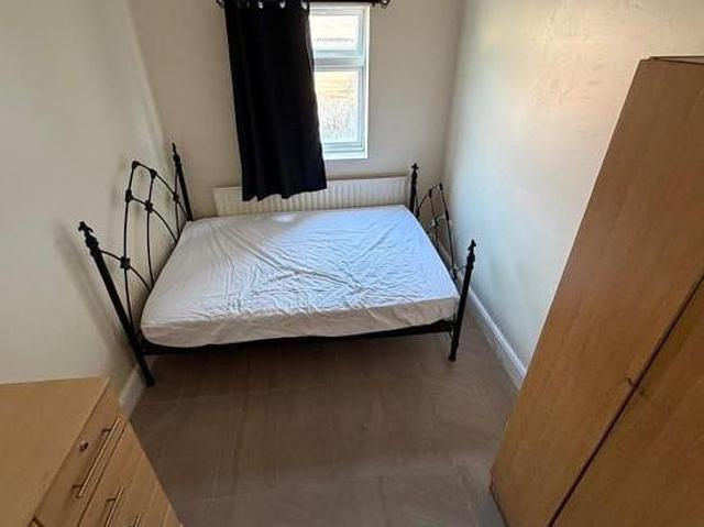 1 bedroom flat in Ilford
