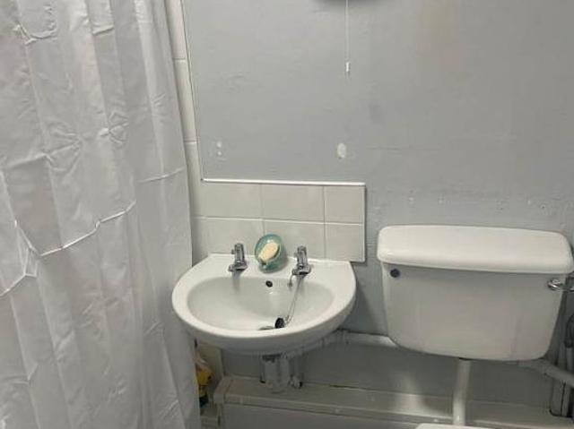 1 bedroom flat in Leeds