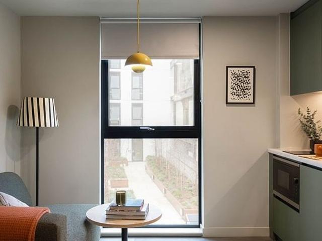 1 bedroom flat in Leeds