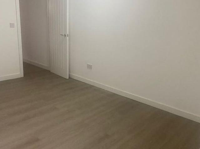 1 bedroom flat in Leeds