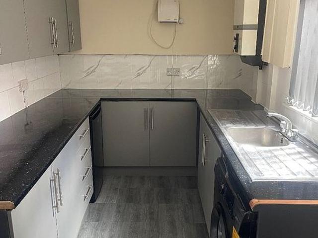 1 bedroom flat in Leeds