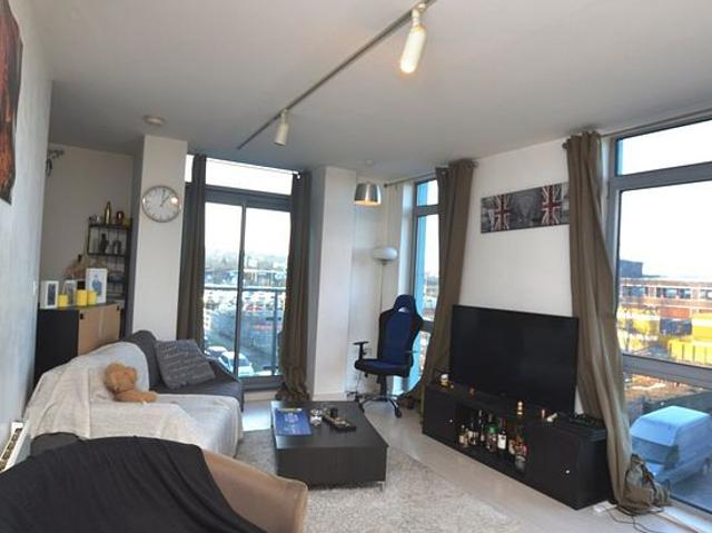 1 bedroom flat in Leeds
