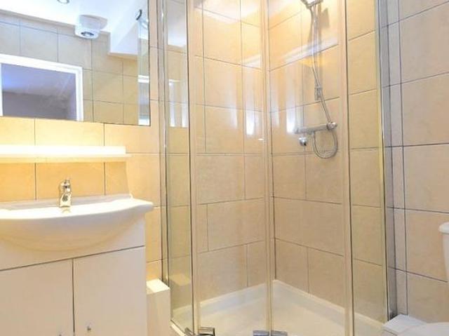 1 bedroom flat in Leeds