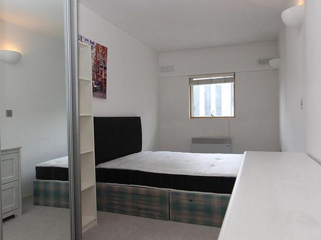 1 bedroom flat in Leeds