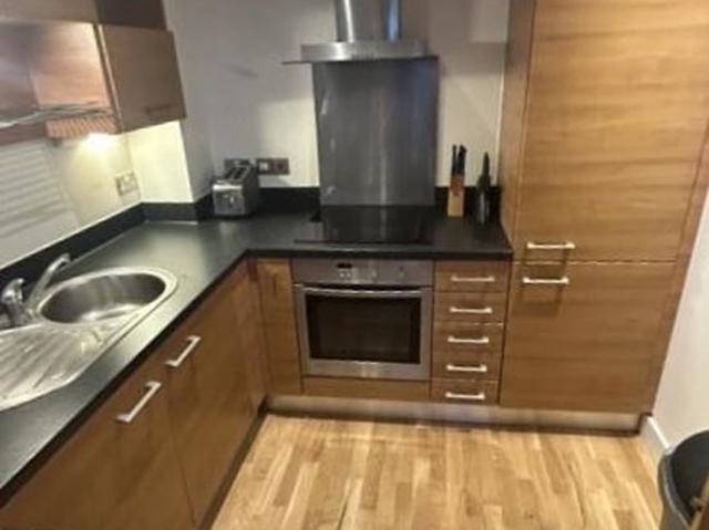 1 bedroom flat in Leeds