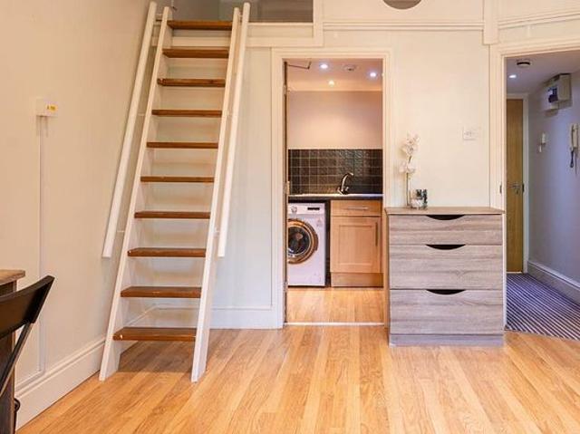 1 bedroom flat in Leeds