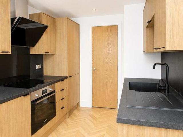 1 bedroom flat in Leeds