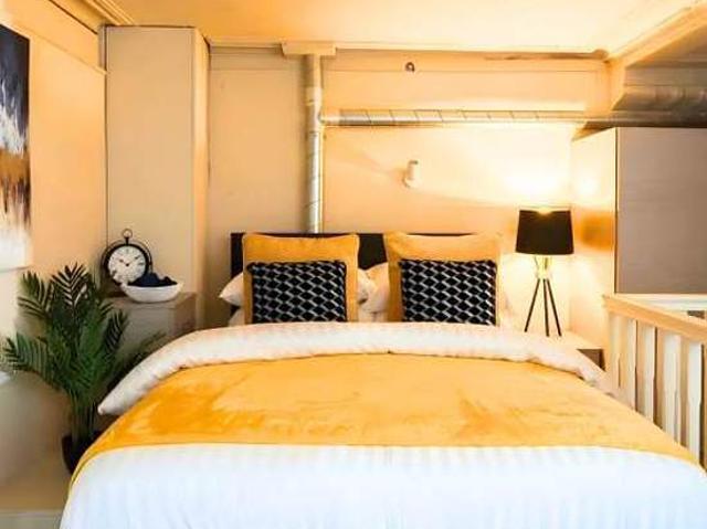 1 bedroom flat in Leeds