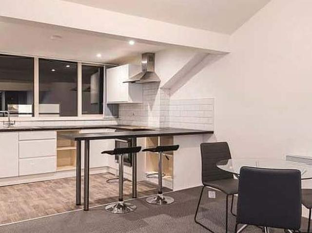 1 bedroom flat in Leeds