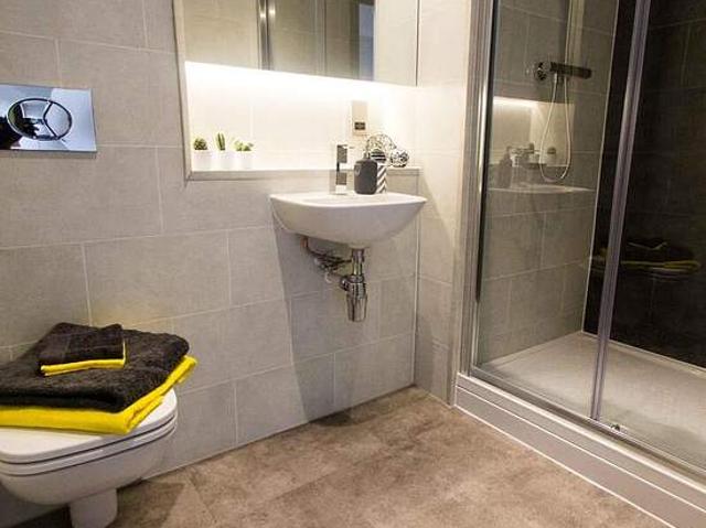 1 bedroom flat in Leeds