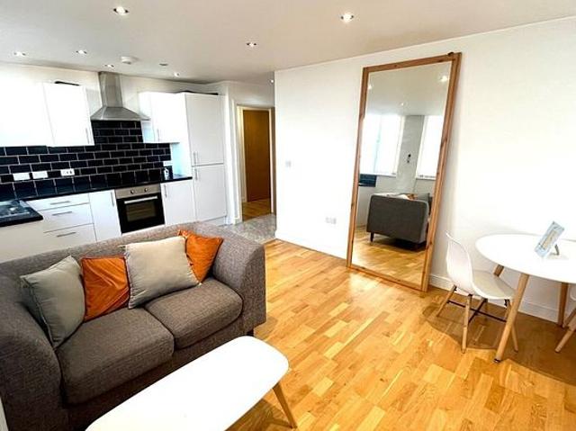 1 bedroom flat in Leeds