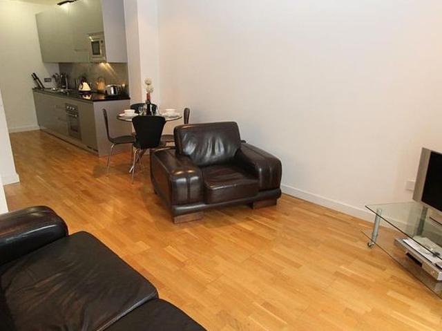 1 bedroom flat in Leeds