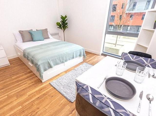 1 bedroom flat in Liverpool