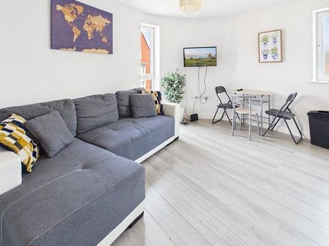 1 bedroom flat in Liverpool