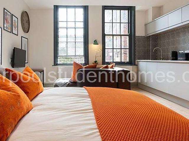 1 bedroom flat in Liverpool