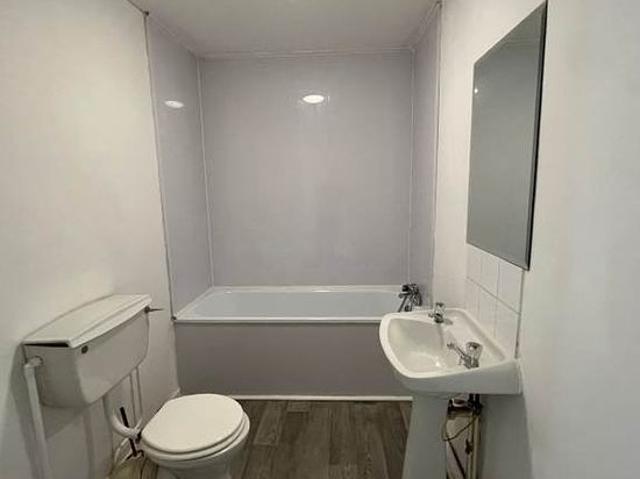 1 bedroom flat in Liverpool