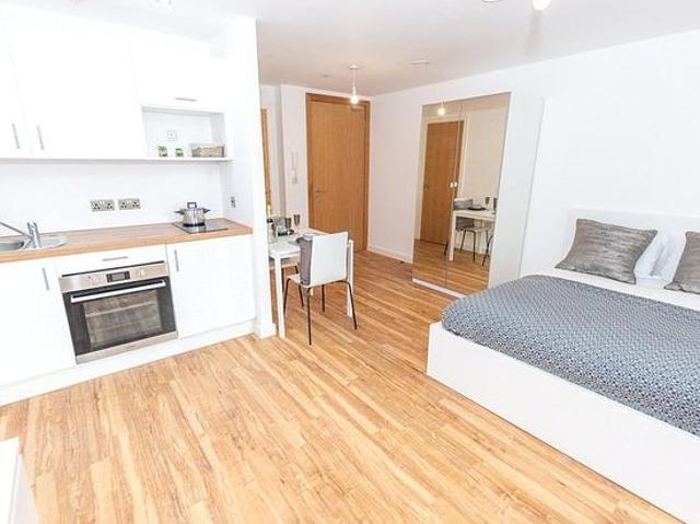 1 bedroom flat in Liverpool