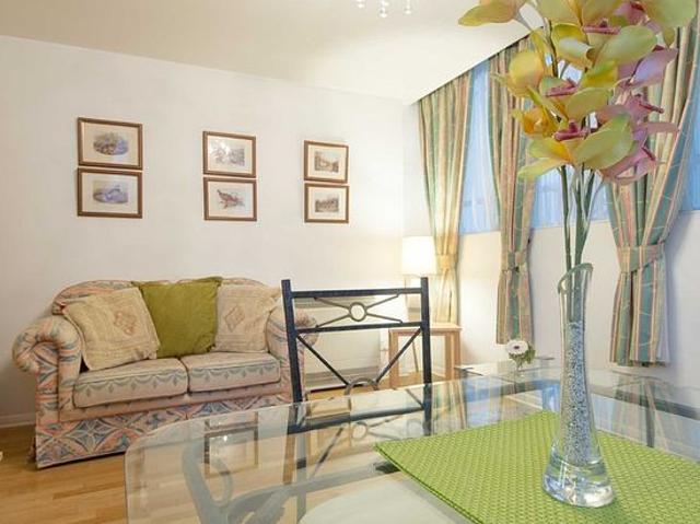 1 bedroom flat in London