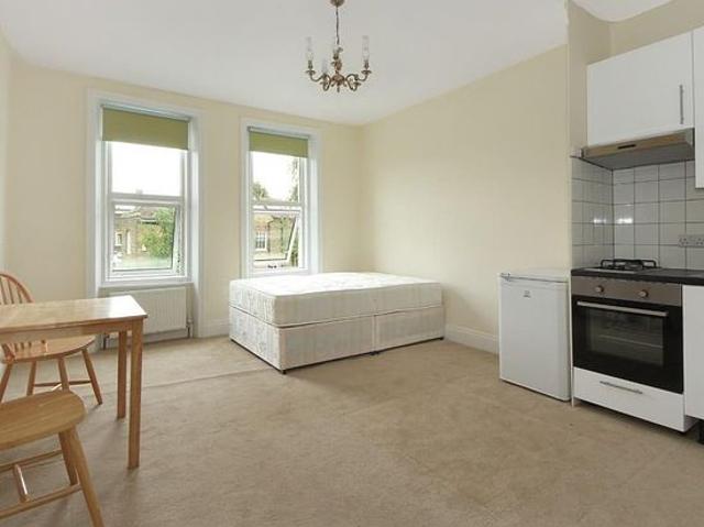 1 bedroom flat in London