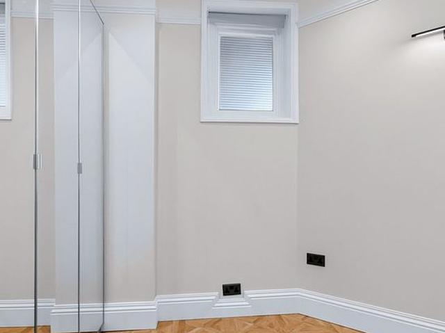 1 bedroom flat in London