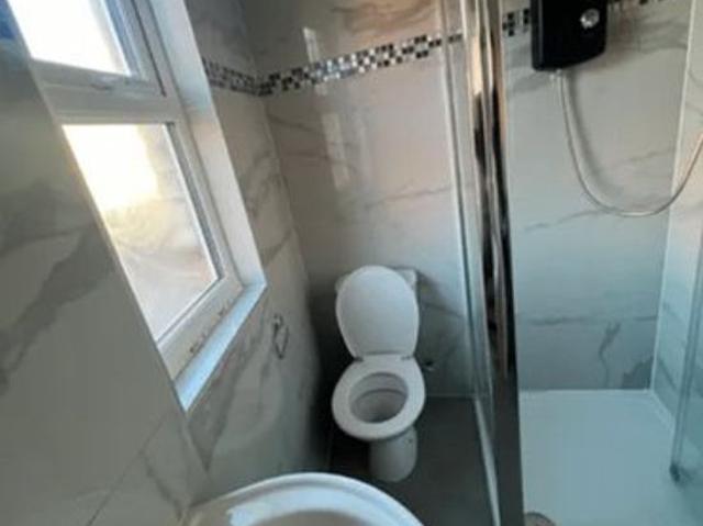 1 bedroom flat in London
