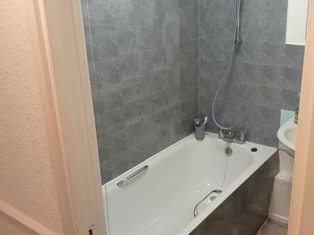 1 bedroom flat in London