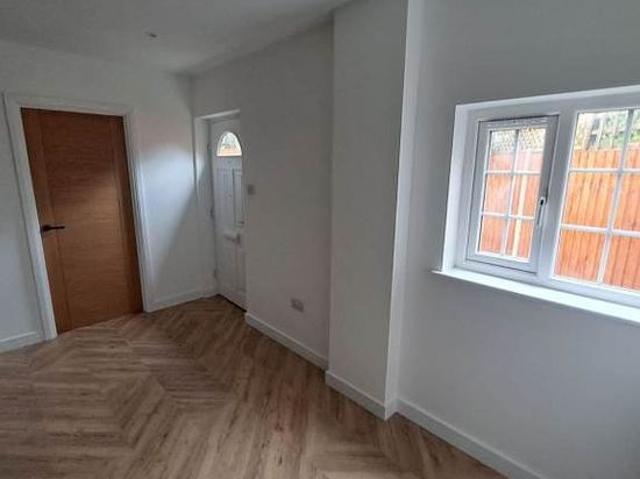 1 bedroom flat in London