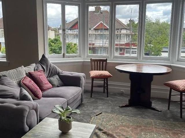 1 bedroom flat in London
