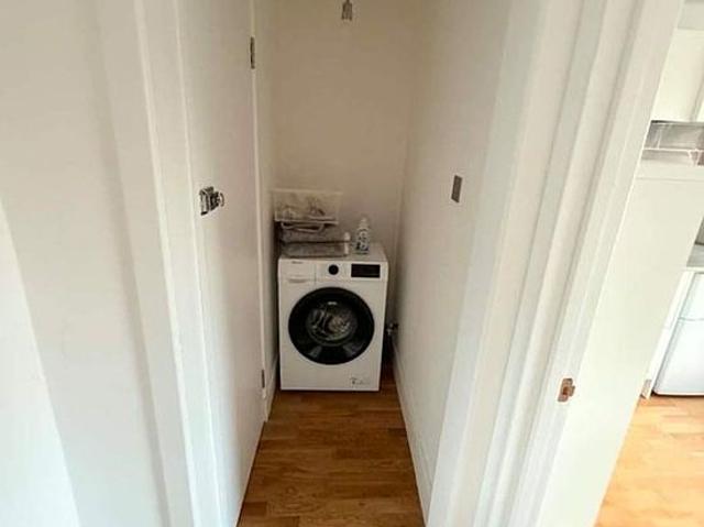 1 bedroom flat in London